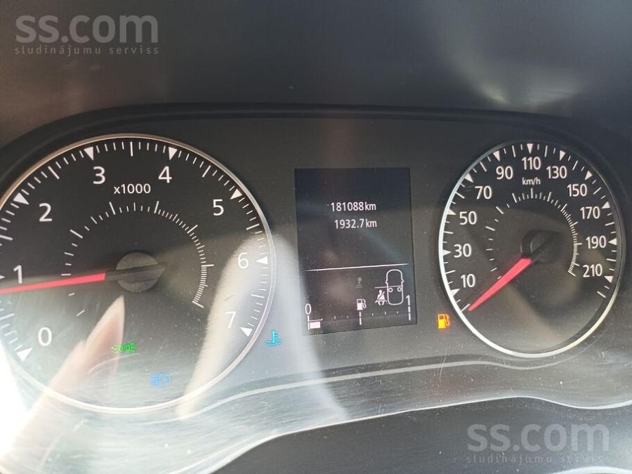 Grey Dacia Duster 2022 in Riga, with an engine capacity of 1.50 L and mileage of 181 thousand km for 12900 €, photo 9 on AUTOMOTO.COM.LV