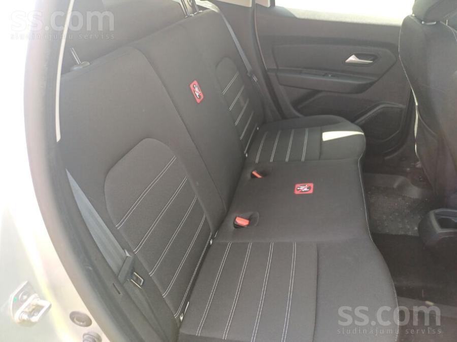 Grey Dacia Duster 2022 in Riga, with an engine capacity of 1.50 L and mileage of 181 thousand km for 12900 €, photo 16 on AUTOMOTO.COM.LV