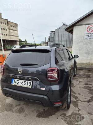 Серый Дачия Duster 2022 в Елгава, объемом двигателя 1.50 л и пробегом 207 тыс. км за 7000 €, фото 3 на AUTOMOTO.COM.LV