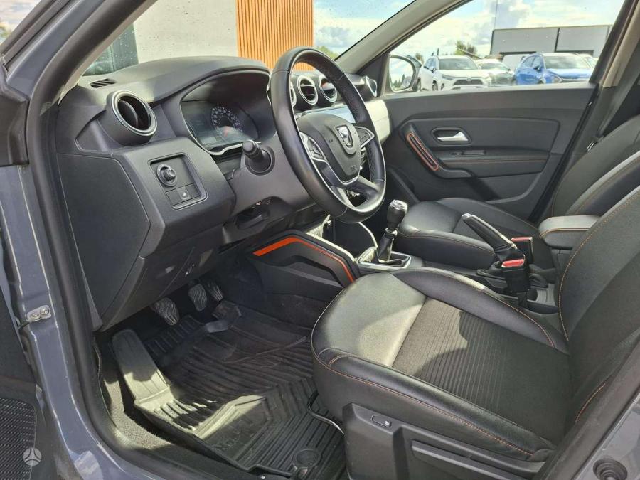 Pelēks Dacia Duster 2022 Viļņa, ar dzinēja tilpumu 1.33 L un nobraukumu 93 tūkst. km par 15900 €, foto 6 vietnē AUTOMOTO.COM.LV