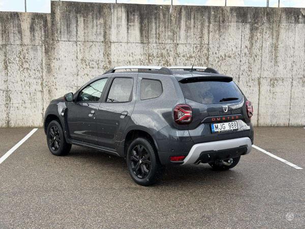 Grey Dacia Duster 2022 in Vilnius, with an engine capacity of 1.46 L and mileage of 64 thousand km for 15750 €, photo 4 on AUTOMOTO.COM.LV