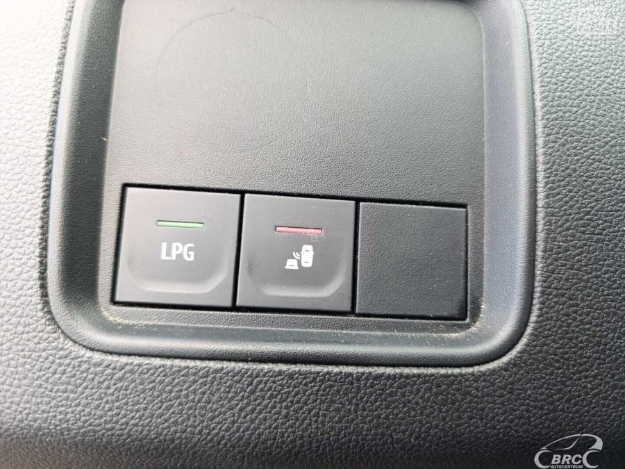 Grey Dacia Duster 2023 in Avizieniai, with an engine capacity of 1.00 L and mileage of 86 thousand km for 12500 €, photo 23 on AUTOMOTO.COM.LV