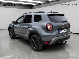 Серый Дачия Duster 2023 в Рига, объемом двигателя 1.00 л и пробегом 57 тыс. км за 14490 €, фото 3 на AUTOMOTO.COM.LV