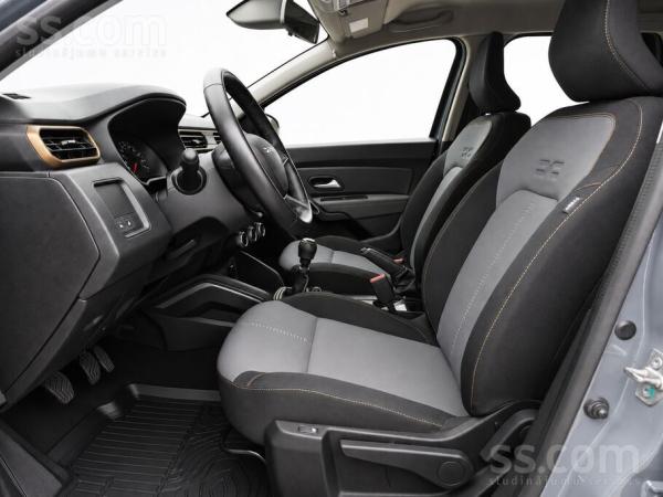 Серый Дачия Duster 2023 в Рига, объемом двигателя 1.00 л и пробегом 57 тыс. км за 14490 €, фото 6 на AUTOMOTO.COM.LV
