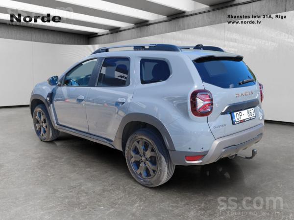 Серый Дачия Duster 2023 в Рига, объемом двигателя 1.00 л и пробегом 57 тыс. км за 14490 €, фото 2 на AUTOMOTO.COM.LV
