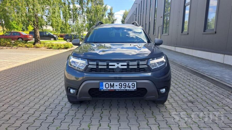 Серый Дачия Duster 2023 в Рига, объемом двигателя 1.50 л и пробегом 90 тыс. км за 17200 €, фото 3 на AUTOMOTO.COM.LV