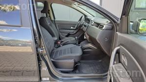 Серый Дачия Duster 2023 в Рига, объемом двигателя 1.50 л и пробегом 90 тыс. км за 17200 €, фото 13 на AUTOMOTO.COM.LV
