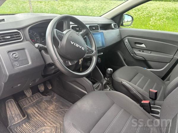 Pelēks Dacia Duster 2023 Rīga, ar dzinēja tilpumu 1.00 L un nobraukumu 16 tūkst. km par 15700 €, foto 6 vietnē AUTOMOTO.COM.LV