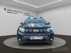 Pelēks Dacia Duster 2023 Rīga, ar dzinēja tilpumu 1.00 L un nobraukumu 15 tūkst. km par 15995 €, foto 3 vietnē AUTOMOTO.COM.LV