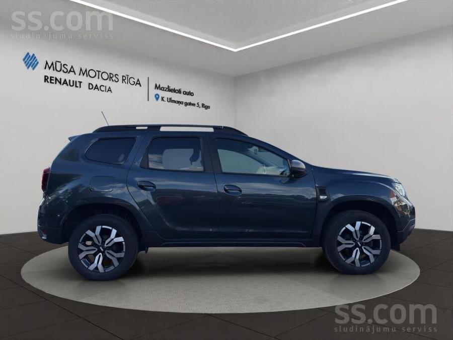 Pelēks Dacia Duster 2023 Rīga, ar dzinēja tilpumu 1.00 L un nobraukumu 15 tūkst. km par 15995 €, foto 8 vietnē AUTOMOTO.COM.LV