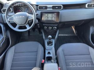Pelēks Dacia Duster 2023 Rīga, ar dzinēja tilpumu 1.00 L un nobraukumu 15 tūkst. km par 15995 €, foto 10 vietnē AUTOMOTO.COM.LV