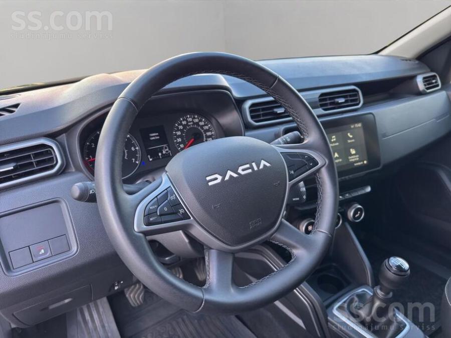 Pelēks Dacia Duster 2023 Rīga, ar dzinēja tilpumu 1.00 L un nobraukumu 15 tūkst. km par 15995 €, foto 13 vietnē AUTOMOTO.COM.LV
