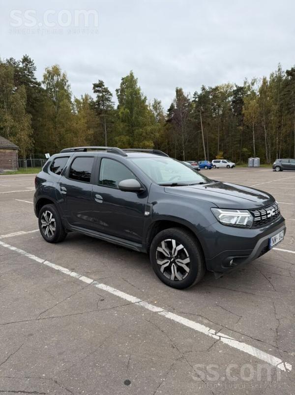 Pelēks Dacia Duster 2023 Rīga, ar dzinēja tilpumu 1.30 L un nobraukumu 97 tūkst. km par 14700 €, foto 4 vietnē AUTOMOTO.COM.LV