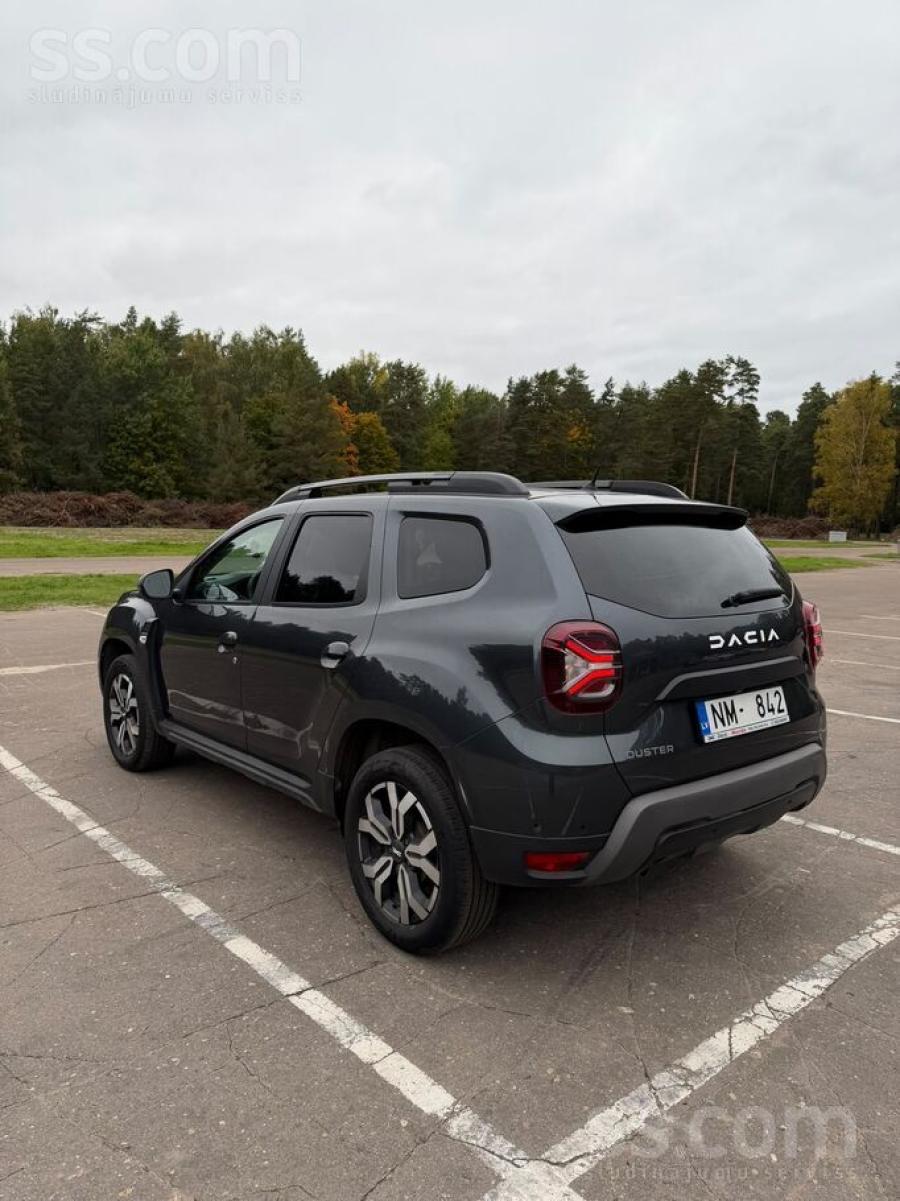Grey Dacia Duster 2023 in Riga, with an engine capacity of 1.30 L and mileage of 97 thousand km for 14700 €, photo 6 on AUTOMOTO.COM.LV