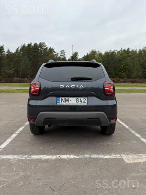 Grey Dacia Duster 2023 in Riga, with an engine capacity of 1.30 L and mileage of 97 thousand km for 14700 €, photo 7 on AUTOMOTO.COM.LV