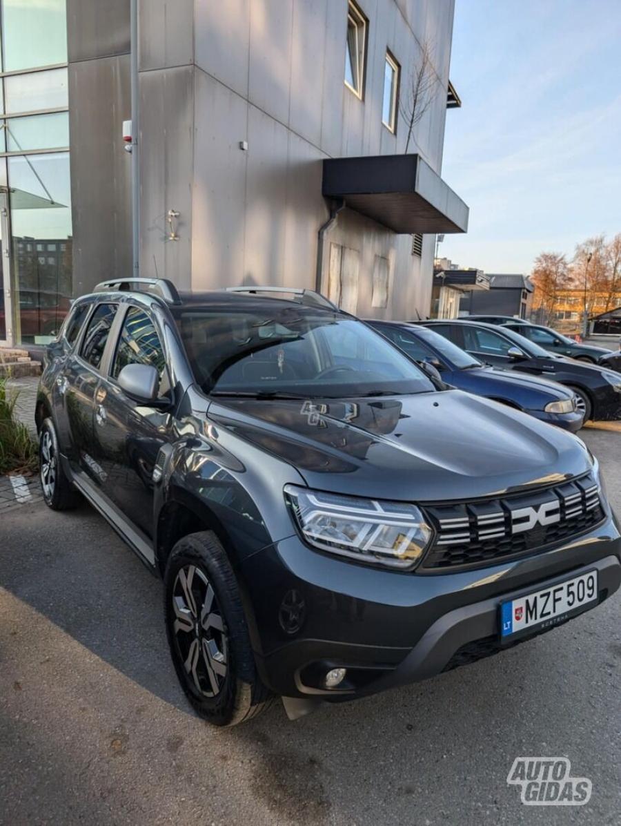 Grey Dacia Duster 2024 in Kaunas, with an engine capacity of 1.00 L and mileage of 34 thousand km for 16500 €, photo 3 on AUTOMOTO.COM.LV