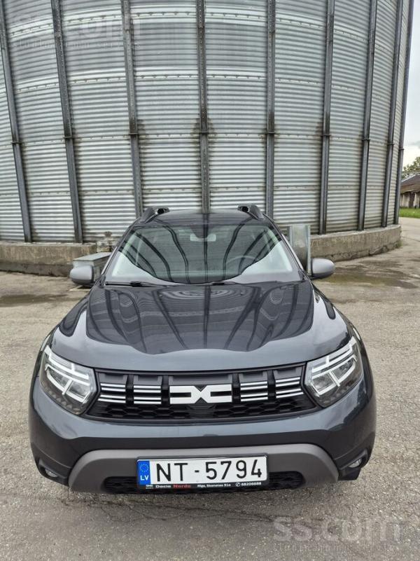 Pelēks Dacia Duster 2024 Jelgava, ar dzinēja tilpumu 1.50 L un nobraukumu 89 tūkst. km par 18500 €, foto 1 vietnē AUTOMOTO.COM.LV