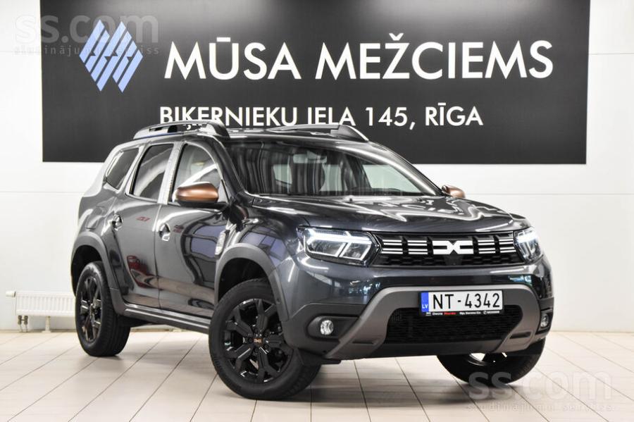 Grey Dacia Duster 2024 in Riga, with an engine capacity of 1.00 L and mileage of 24 thousand km for 16590 €, photo 4 on AUTOMOTO.COM.LV