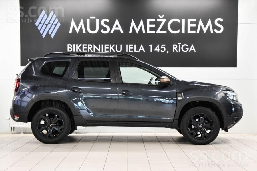 Grey Dacia Duster 2024 in Riga, with an engine capacity of 1.00 L and mileage of 24 thousand km for 16590 €, photo 5 on AUTOMOTO.COM.LV