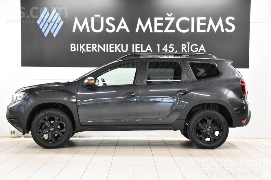 Grey Dacia Duster 2024 in Riga, with an engine capacity of 1.00 L and mileage of 24 thousand km for 16590 €, photo 6 on AUTOMOTO.COM.LV