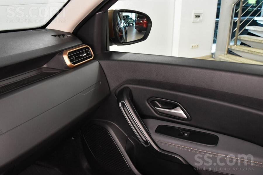 Grey Dacia Duster 2024 in Riga, with an engine capacity of 1.00 L and mileage of 24 thousand km for 16590 €, photo 14 on AUTOMOTO.COM.LV