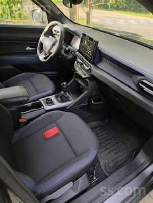 Pelēks Dacia Duster 2025 Ogre, ar dzinēja tilpumu 1.20 L un nobraukumu 42 tūkst. km par 20000 €, foto 6 vietnē AUTOMOTO.COM.LV