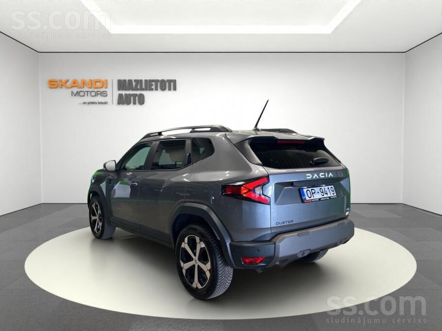 Pelēks Dacia Duster 2025 Rīga, ar dzinēja tilpumu 1.20 L un nobraukumu 43 tūkst. km par 19990 €, foto 5 vietnē AUTOMOTO.COM.LV