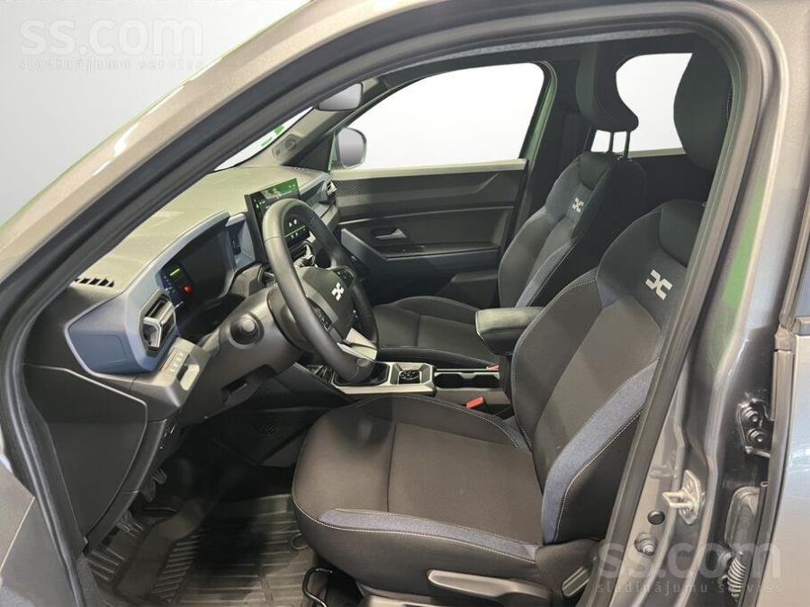 Pelēks Dacia Duster 2025 Rīga, ar dzinēja tilpumu 1.20 L un nobraukumu 43 tūkst. km par 19990 €, foto 10 vietnē AUTOMOTO.COM.LV
