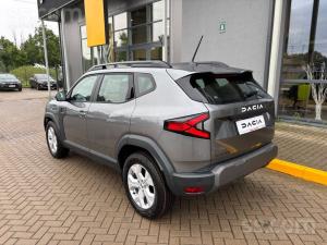 Grey Dacia Duster 2026 in Liepaja, with an engine capacity of 1.20 L and mileage of 0 thousand km for 20640 €, photo 5 on AUTOMOTO.COM.LV