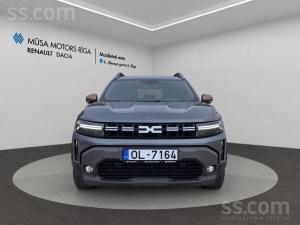 Grey Dacia Duster 2026 in Riga, with an engine capacity of 1.20 L and mileage of 16 thousand km for 19990 €, photo 3 on AUTOMOTO.COM.LV