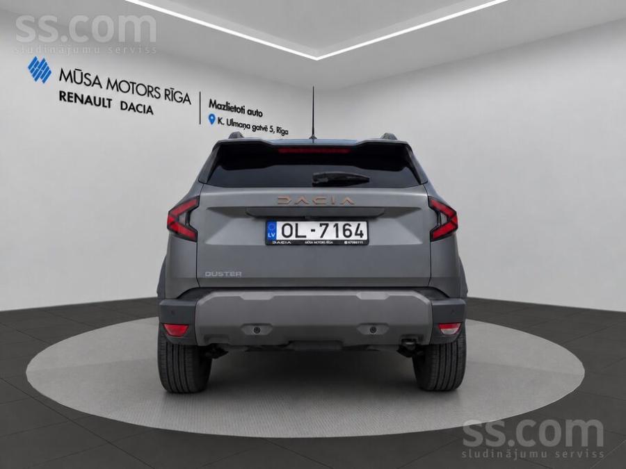 Grey Dacia Duster 2026 in Riga, with an engine capacity of 1.20 L and mileage of 16 thousand km for 19990 €, photo 6 on AUTOMOTO.COM.LV