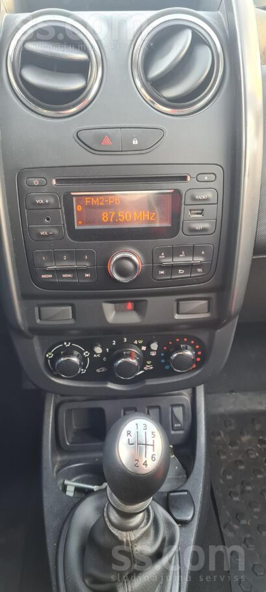Grey Dacia Duster 2016 in Riga, with an engine capacity of 1.50 L and mileage of 155 thousand km for 6150 €, photo 7 on AUTOMOTO.COM.LV