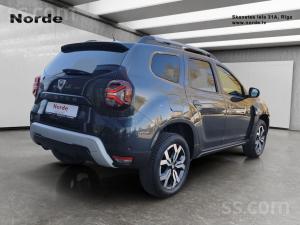 Grey Dacia Duster 2022 in Riga, with an engine capacity of 1.30 L and mileage of 103 thousand km for 14980 €, photo 3 on AUTOMOTO.COM.LV