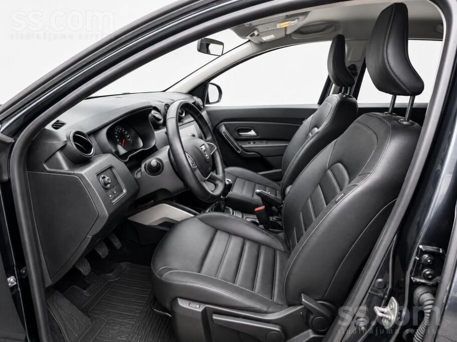 Pelēks Dacia Duster 2022 Rīga, ar dzinēja tilpumu 1.00 L un nobraukumu 75 tūkst. km par 12980 €, foto 7 vietnē AUTOMOTO.COM.LV