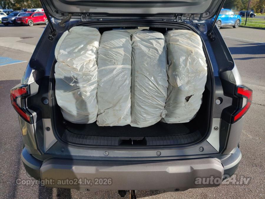 Pelēks Dacia Duster 2024 Tartu, ar dzinēja tilpumu 1.00 L un nobraukumu 69 tūkst. km par 17490 €, foto 15 vietnē AUTOMOTO.COM.LV