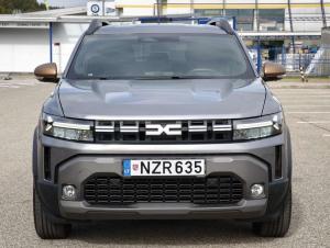 Grey Dacia Duster 2025 in Vilnius, with an engine capacity of 1.60 L and mileage of 20 thousand km for 18500 €, photo 4 on AUTOMOTO.COM.LV