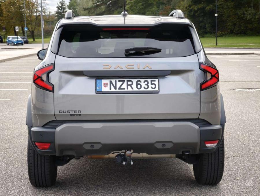 Grey Dacia Duster 2025 in Vilnius, with an engine capacity of 1.60 L and mileage of 20 thousand km for 18500 €, photo 8 on AUTOMOTO.COM.LV