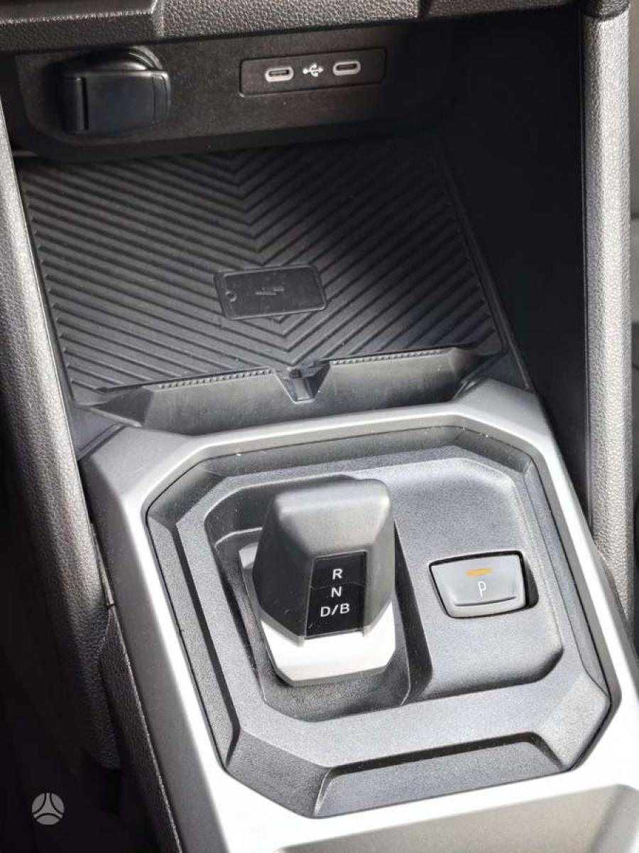 Grey Dacia Duster 2025 in Vilnius, with an engine capacity of 1.60 L and mileage of 20 thousand km for 18500 €, photo 18 on AUTOMOTO.COM.LV