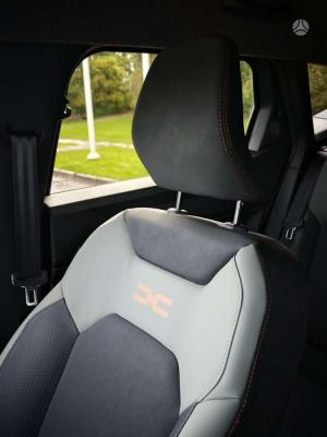 Grey Dacia Duster 2025 in Vilnius, with an engine capacity of 1.60 L and mileage of 20 thousand km for 18500 €, photo 26 on AUTOMOTO.COM.LV