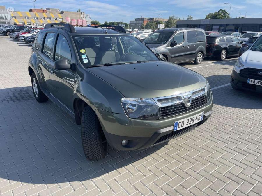 Pelēks Dacia Duster 2013 Tauragė, ar dzinēja tilpumu 1.50 L un nobraukumu 300 tūkst. km par 3700 €, foto 4 vietnē AUTOMOTO.COM.LV