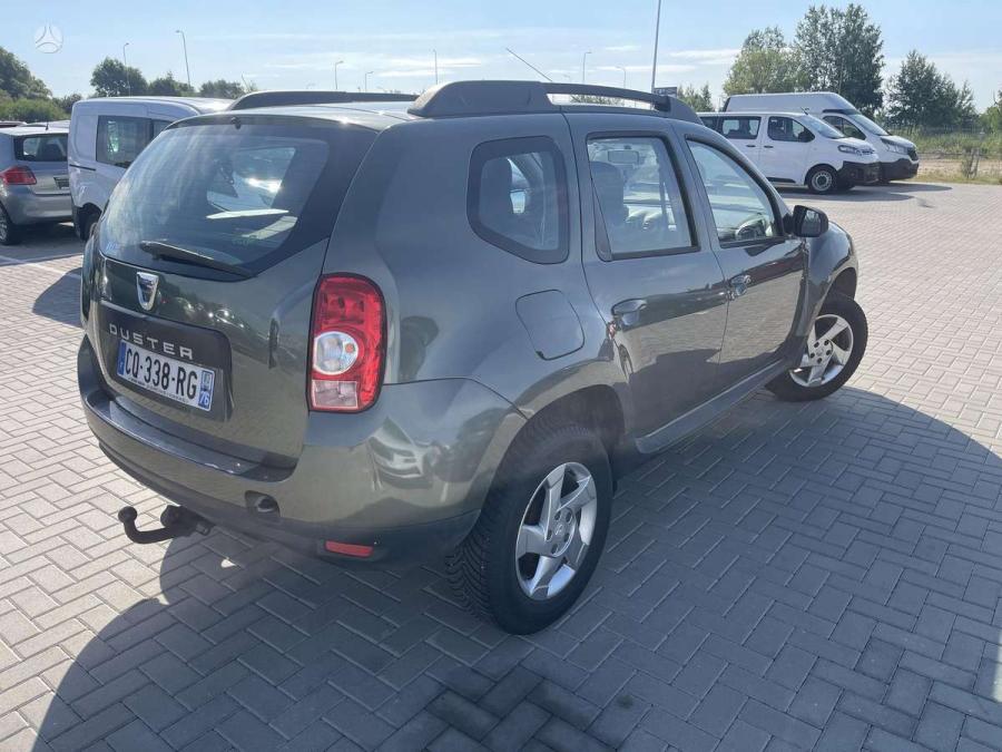 Pelēks Dacia Duster 2013 Tauragė, ar dzinēja tilpumu 1.50 L un nobraukumu 300 tūkst. km par 3700 €, foto 6 vietnē AUTOMOTO.COM.LV