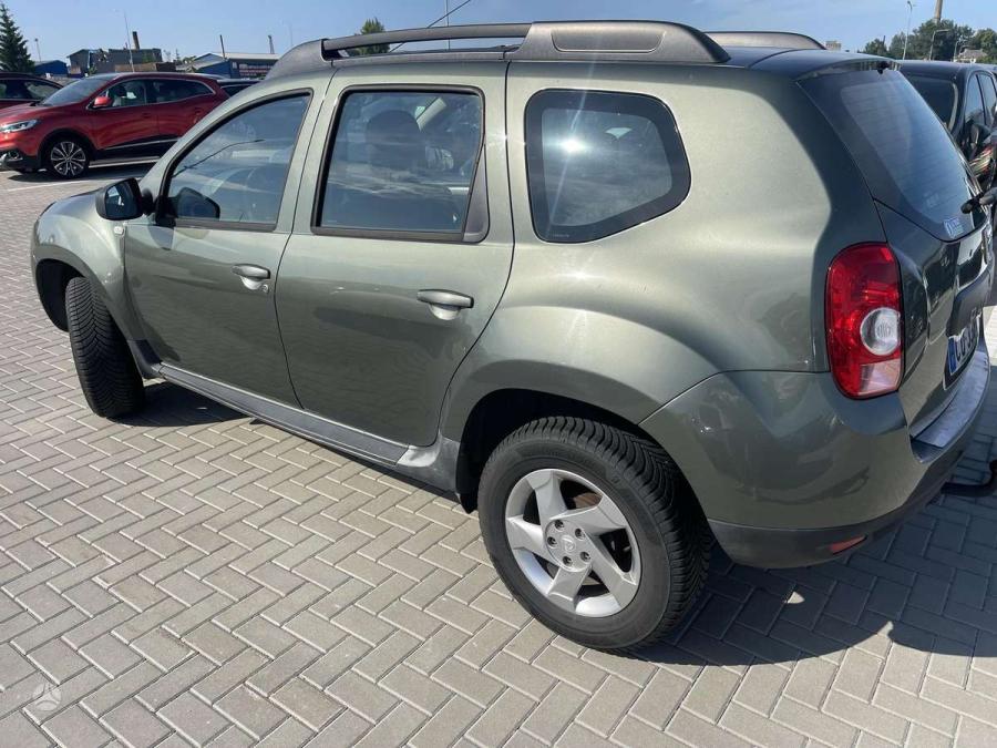 Pelēks Dacia Duster 2013 Tauragė, ar dzinēja tilpumu 1.50 L un nobraukumu 300 tūkst. km par 3700 €, foto 9 vietnē AUTOMOTO.COM.LV