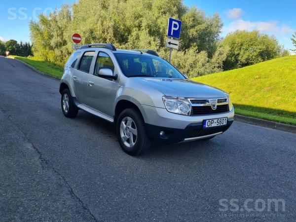 Grey Dacia Duster 2010 in Ogre, with an engine capacity of 1.50 L and mileage of 0 thousand km for 4970 €, photo 3 on AUTOMOTO.COM.LV
