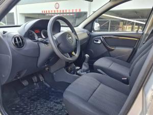 Grey Dacia Duster 2010 in Ogre, with an engine capacity of 1.50 L and mileage of 149 thousand km for 4970 €, photo 14 on AUTOMOTO.COM.LV