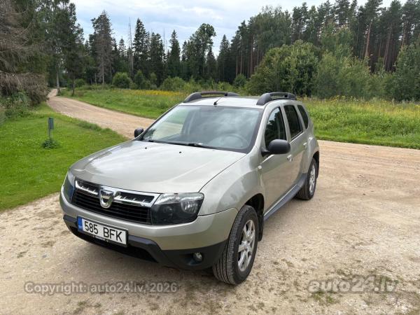 Grey Dacia Duster 2011 in Tallinn, with an engine capacity of 1.60 L and mileage of 148 thousand km for 3600 €, photo 4 on AUTOMOTO.COM.LV
