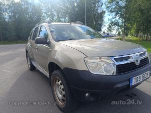 Pelēks Dacia Duster 2011 Pērnava, ar dzinēja tilpumu 1.60 L un nobraukumu 205 tūkst. km par 4200 €, foto 5 vietnē AUTOMOTO.COM.LV