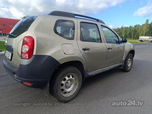 Pelēks Dacia Duster 2011 Pērnava, ar dzinēja tilpumu 1.60 L un nobraukumu 205 tūkst. km par 4200 €, foto 7 vietnē AUTOMOTO.COM.LV