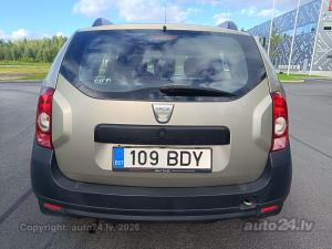 Pelēks Dacia Duster 2011 Pērnava, ar dzinēja tilpumu 1.60 L un nobraukumu 205 tūkst. km par 4200 €, foto 8 vietnē AUTOMOTO.COM.LV
