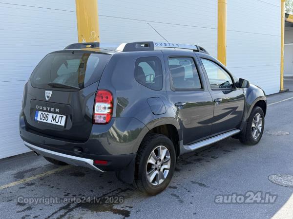 Grey Dacia Duster 2015 in Tallinn, with an engine capacity of 1.20 L and mileage of 95 thousand km for 6790 €, photo 3 on AUTOMOTO.COM.LV