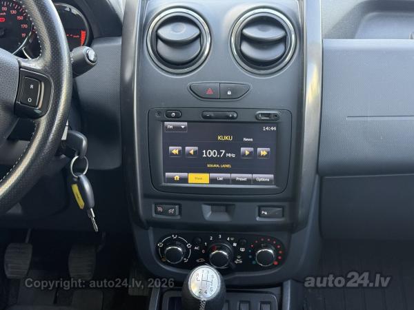 Grey Dacia Duster 2015 in Tallinn, with an engine capacity of 1.20 L and mileage of 95 thousand km for 6790 €, photo 8 on AUTOMOTO.COM.LV